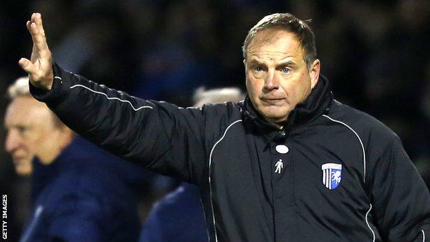 Steve Lovell: Gillingham boss would 'love' to face Swansea in FA Cup ...