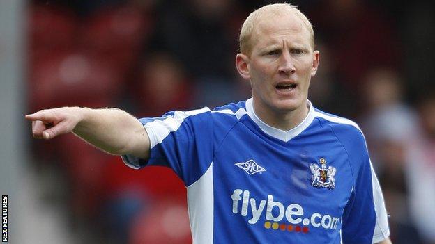 Rob Edwards appointed coach of Wales Under-17 team - BBC Sport
