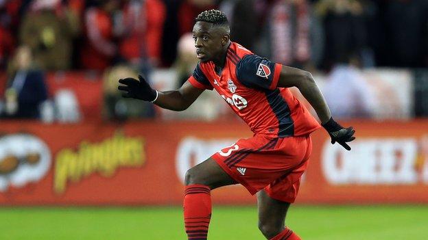 Mavinga demands answers on DR Congo squad omission - BBC Sport