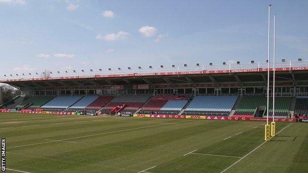 Cameron Holenstein: Harlequins sign prop from French side Pau - BBC Sport