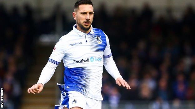 Joe Martin: Northampton Town to sign released Stevenage left-back - BBC ...