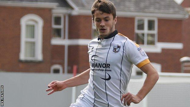 Port Vale full-back James Gibbons agrees contract extension with League ...