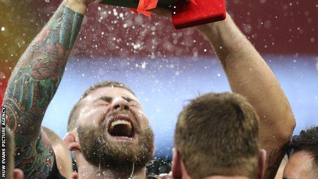 Maredydd Francis: RGC rugby player given four-year drugs ban - BBC Sport