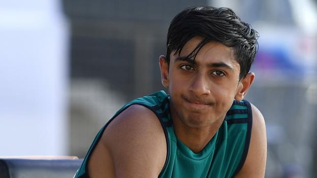 Haseeb Hameed: England and Lancashire opener avoids serious injury - BBC Sport