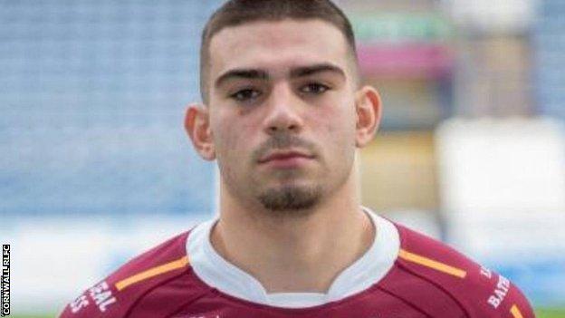 Jacob Beer: Cornwall sign Italian forward after Hunslet exit - BBC Sport