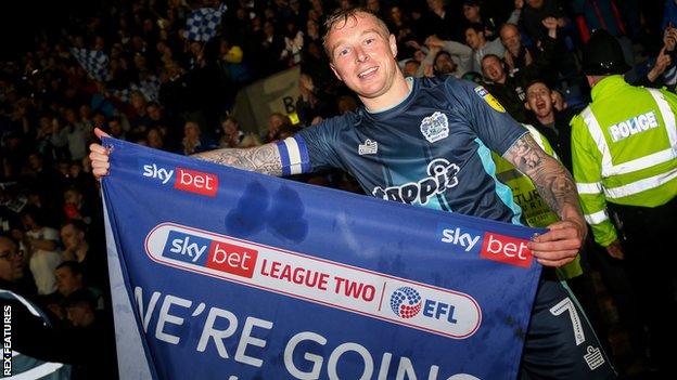 Nicky Adams: Bury midfielder leaves Shakers over contract dispute - BBC ...