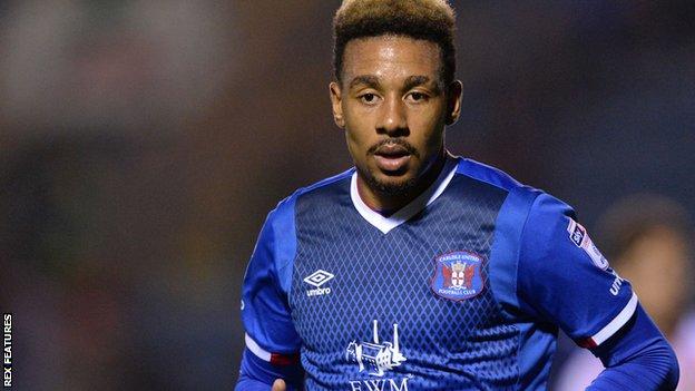 Reggie Lambe: Cambridge United sign former Carlisle forward - BBC Sport