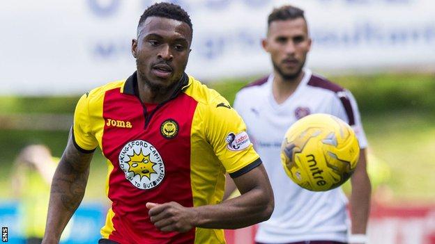 David Amoo: Cambridge United sign former Partick Thistle winger - BBC Sport