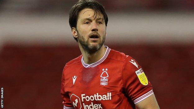 Charlton sign Harry Arter, Sam Lavelle and Jonathan Leko - BBC Sport