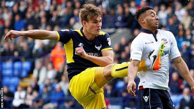 Charlie Raglan: Oxford United add defender to squad on permanent basis ...