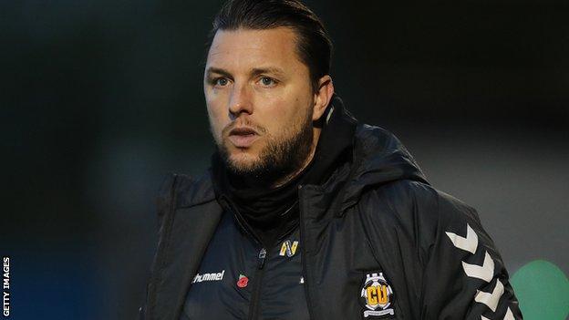 Mark Bonner: Cambridge United boss hails 'brilliant' Ipswich - BBC Sport