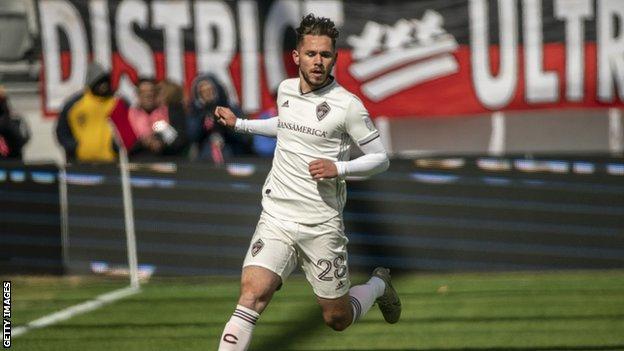 Sam Nicholson: Bristol Rovers sign ex-Colorado Rapids winger - BBC Sport