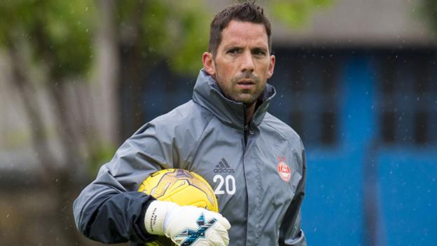 Neil Alexander bemoans lack of 'loyalty' at Hearts before Aberdeen move ...