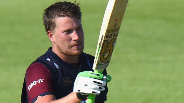 Josh Cobb: Northamptonshire batsman extends deal until 2020 - BBC Sport