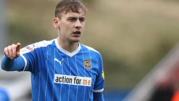 Elliott Hewitt: Former Notts County midfielder joins Grimsby Town - BBC ...