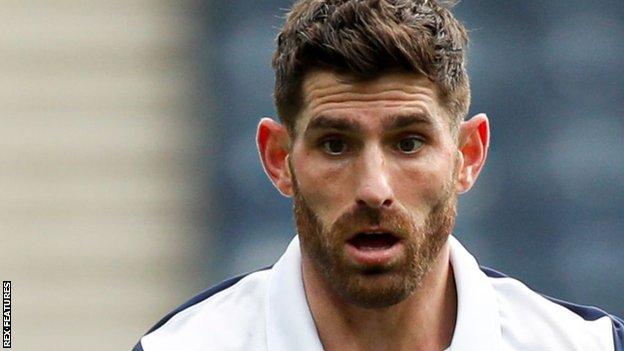 Ched Evans: Preston North End striker signs new two-year deal - BBC Sport