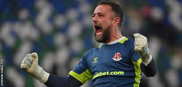 Irish Cup: Crusaders come from behind to beat Cliftonville and reach ...