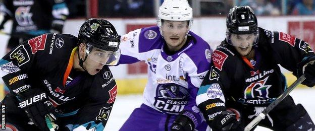Elite League: Belfast Giants secure home win over Glasgow Clan to go ...