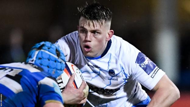 Matt McNab: Cornish Pirates sign Zimbabwe international back - BBC Sport