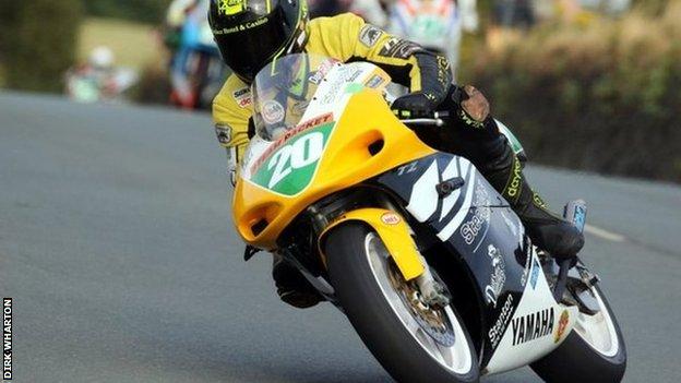 TT winner Dan Sayle to make race return at Billown meeting - BBC Sport