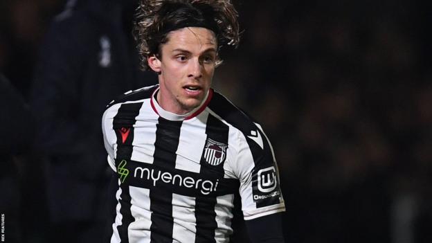 Danilo Orisi: Crawley Town sign striker from Grimsby Town - BBC Sport