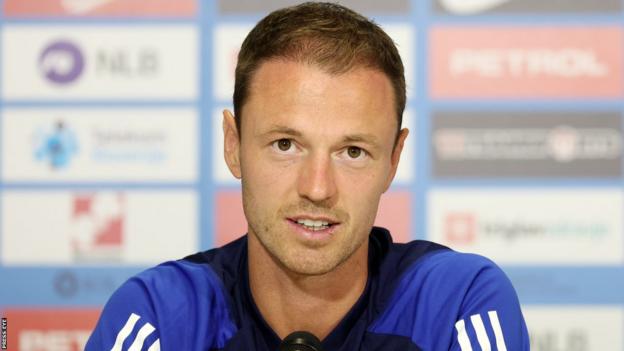 Jonny Evans: Northern Ireland defender says playing for Manchester United again is 'amazing ...