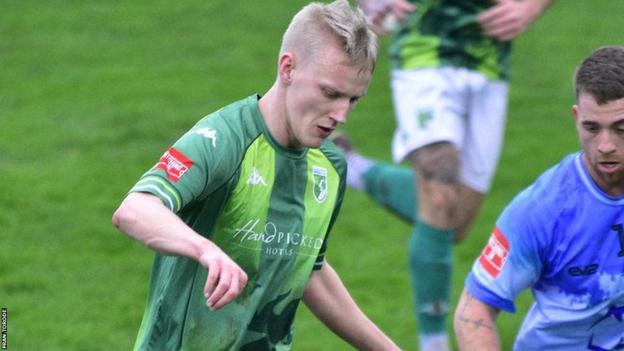 Tony Vance: Guernsey FC boss unhappy after red card in Badshot Lea loss ...