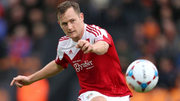 Joe Clarke: Former Wrexham midfielder joins Kidderminster - BBC Sport