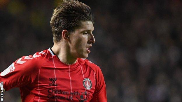 Charlton Athletic: Albie Morgan and Josh Davison sign new deals - BBC Sport