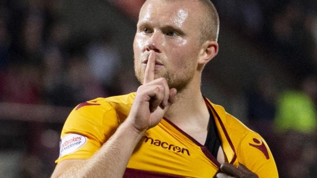 Curtis Main will assess Motherwell future in January - BBC Sport