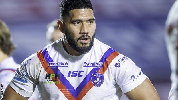 Kelepi Tanginoa: Wakefield Trinity forward extends contract until end ...