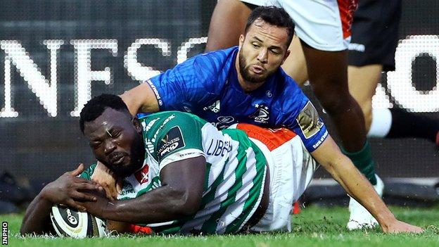 Pro14: Off-colour Leinster edge past 14-man Benetton - BBC Sport