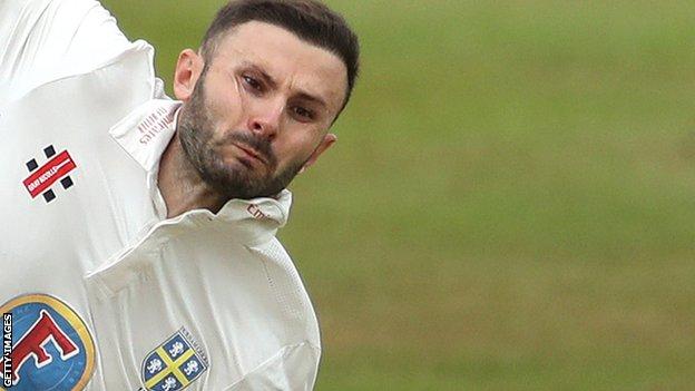 Gareth Harte: Durham batsman leaves for South Africa return - BBC Sport
