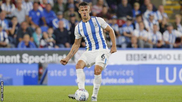 Jonathan Hogg: Huddersfield Town midfielder signs new two-year contract ...