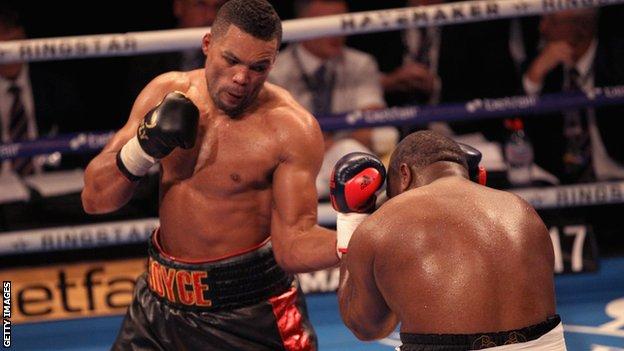 Joe Joyce stops Ian Lewison on professional debut - BBC Sport