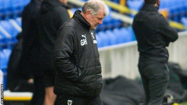 Glyn Hodges: AFC Wimbledon manager leaves by mutual consent - BBC Sport
