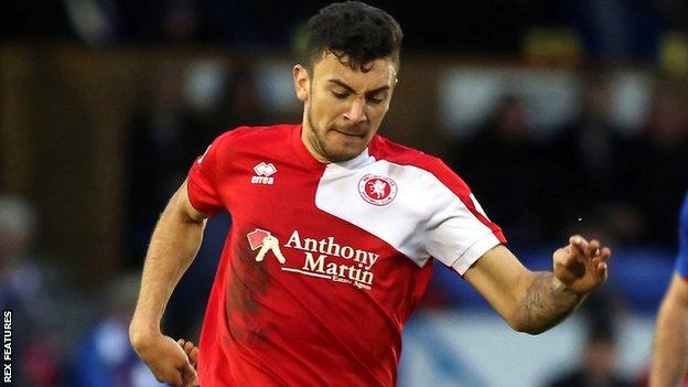 George Porter: Bromley sign ex-Dagenham and Welling winger - BBC Sport