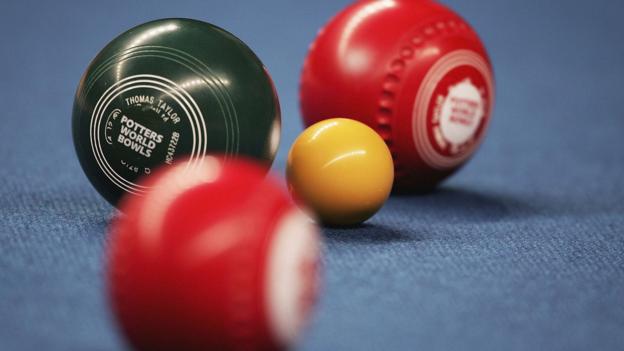 World Indoor Bowls Championship: Mark Dawes beats Robert Paxton to win ...
