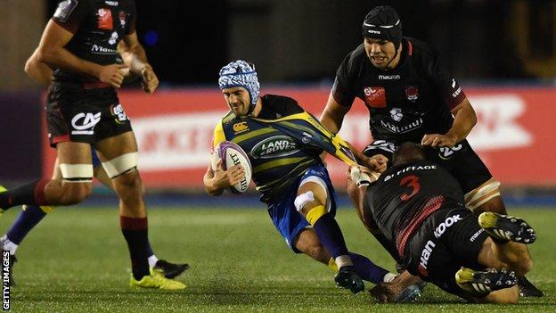 Matthew Morgan: Full-back signs new Cardiff Blues contract - BBC Sport