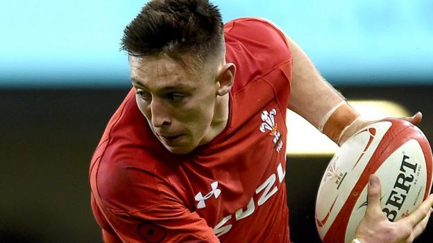 Josh Adams: Scarlets would welcome Wales wing back, says Pivac - BBC Sport