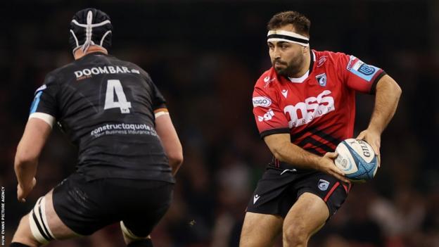 Liam Belcher: Cardiff hooker signs new deal to stay at Arms Park - BBC ...