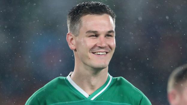 Ireland: Joe Schmidt makes 11 changes for Russia - BBC Sport