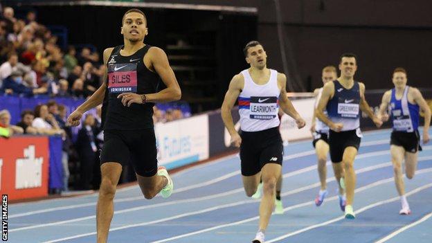 Elliot Giles wins again in World Indoors build-up in Madrid - BBC Sport