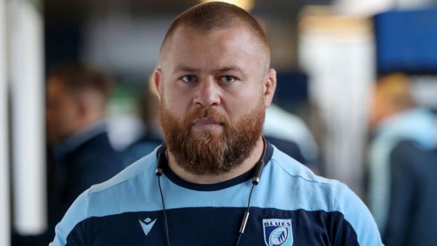 Cardiff Blues: Prop Dmitri Arhip signs new contract - BBC Sport