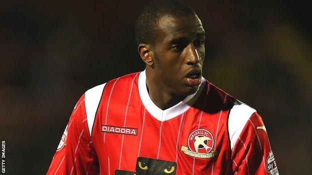 Michael Ngoo: Bromley sign ex-Liverpool and Kilmarnock forward - BBC Sport