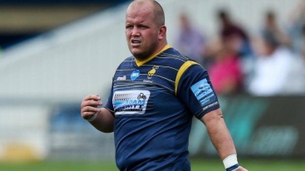Worcester Warriors forwards Matt Cox and Callum Black to retire - BBC Sport