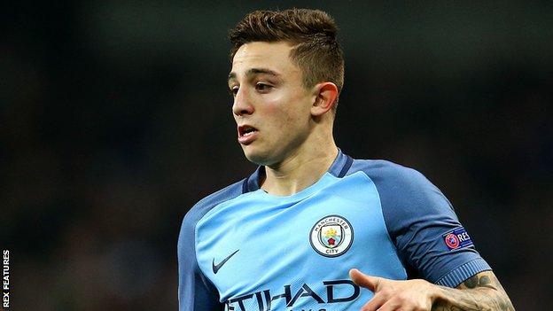 Pablo Maffeo: Manchester City defender makes Girona loan move - BBC Sport