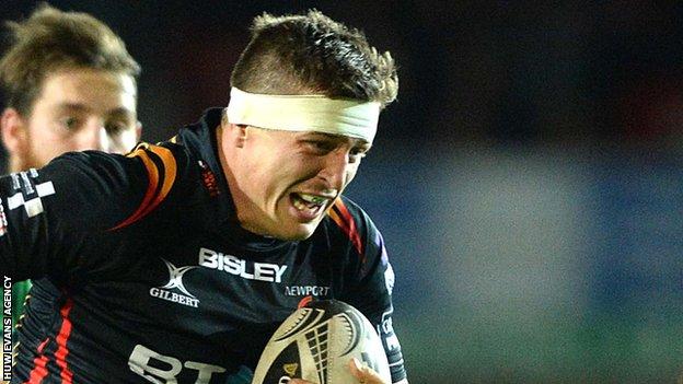 Pro12: Ed Jackson injury blow for Dragons - BBC Sport