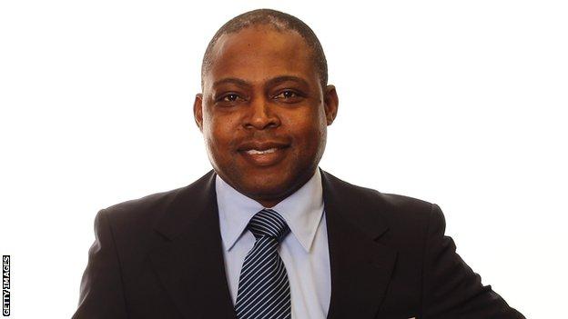 Fifa bans Kalusha Bwalya from all football for two years - BBC Sport