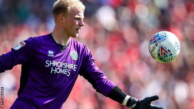 Macclesfield sign Derby's Jonathan Mitchell and Salford's Danny ...